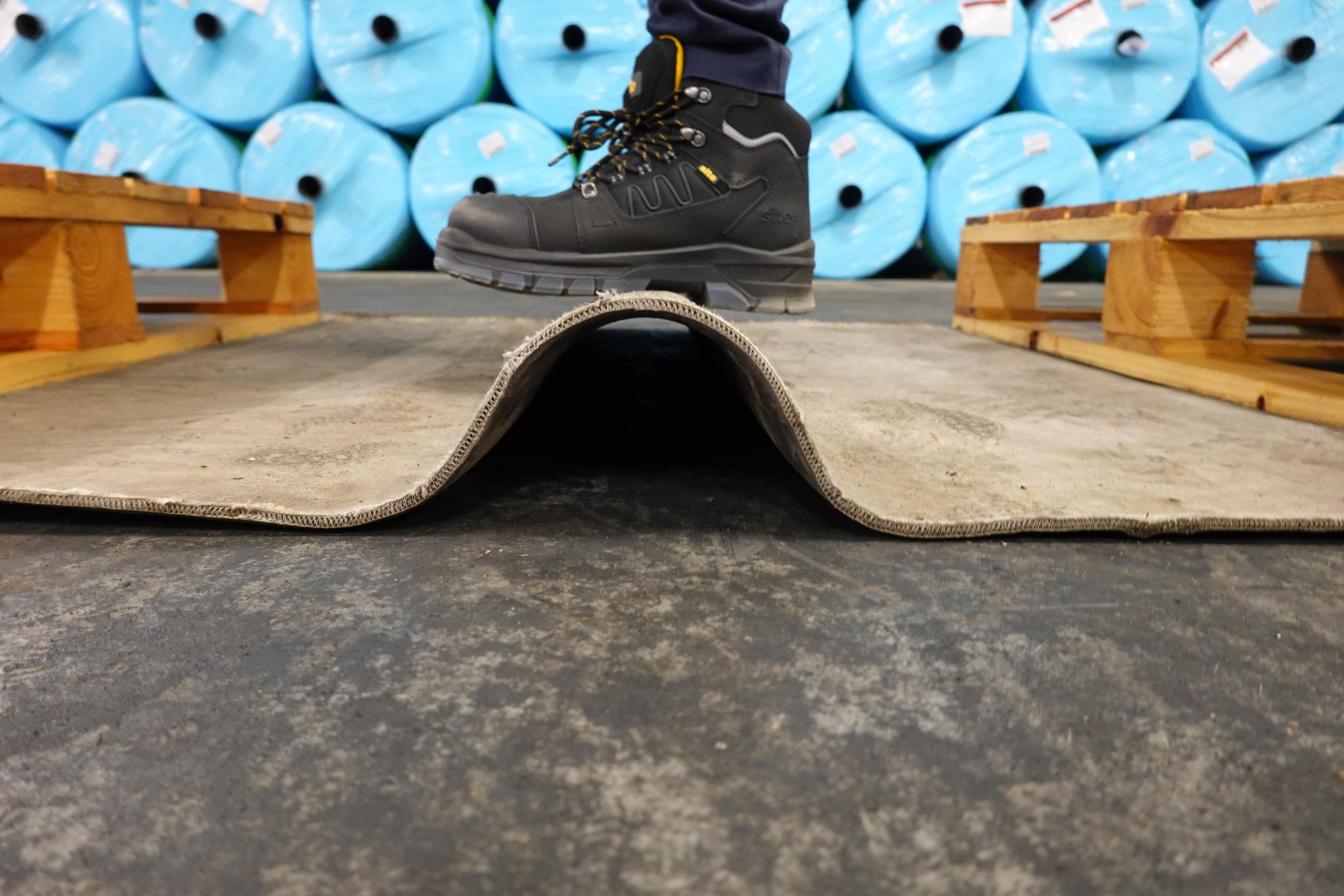 Deploy 14,000 Litre Inflatable Concrete Water Tank - Tanks Direct