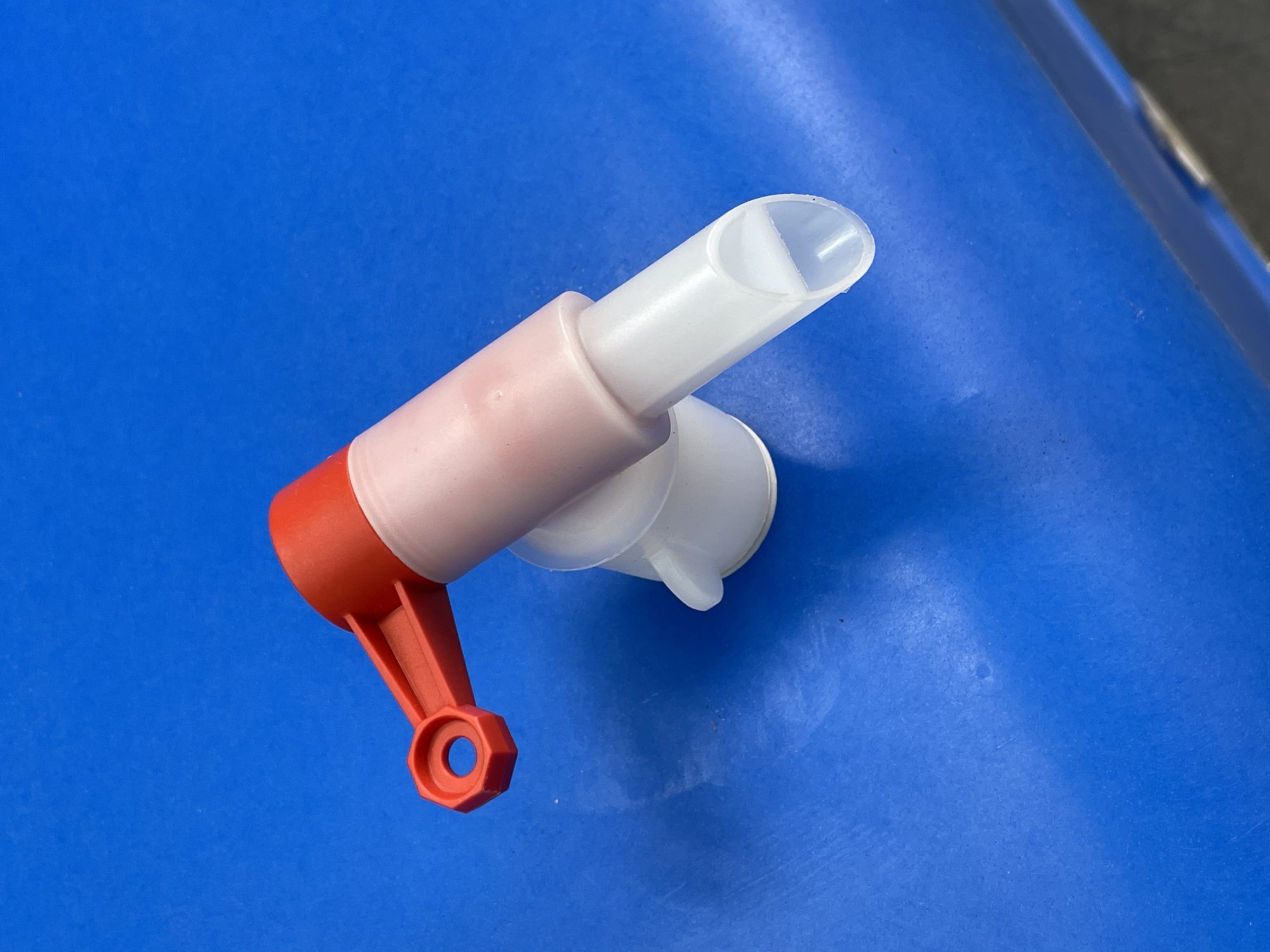 455 Litre Tapered Plastic Ice Bath - Heavy Duty Plastic - Tanks Direct