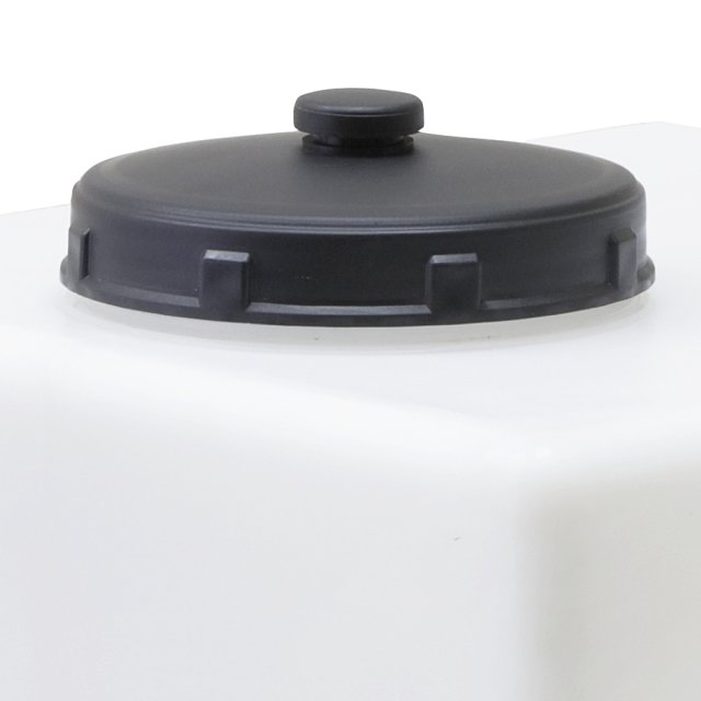 650 Litre Water Tank, Upright - Tanks Direct